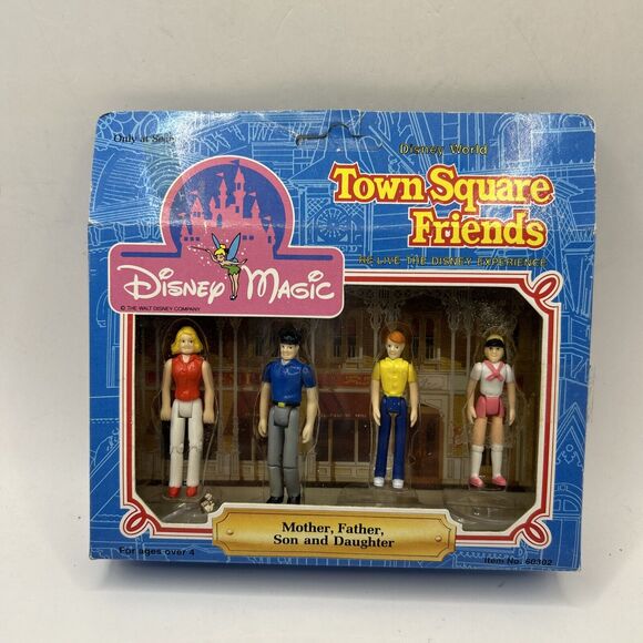 Disney | Toys | Vintage Disney World Town Square Friends Family Rare ...